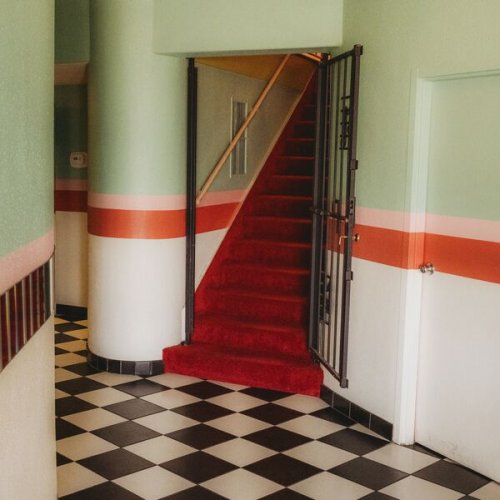 Jacuzzi Boys - Too Cold To Tango (2025) Hi-Res